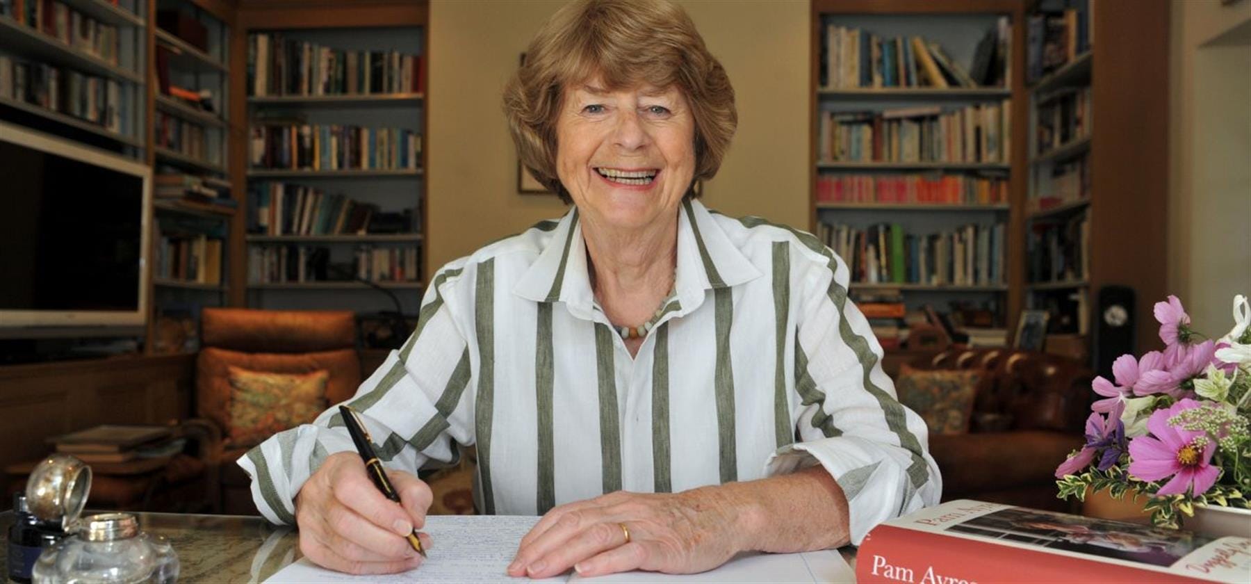 Pam Ayres - Doggedly Onward - Nottingham Playhouse